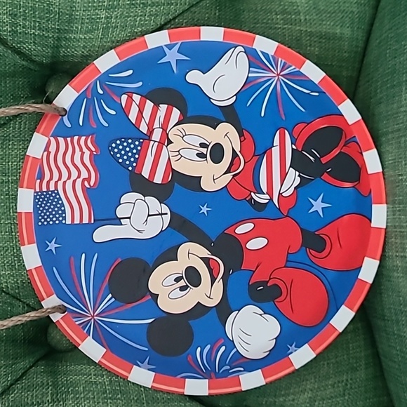 Disney | Accents | Disneys Mickey And Minnie 4th Of July Wall Art ...